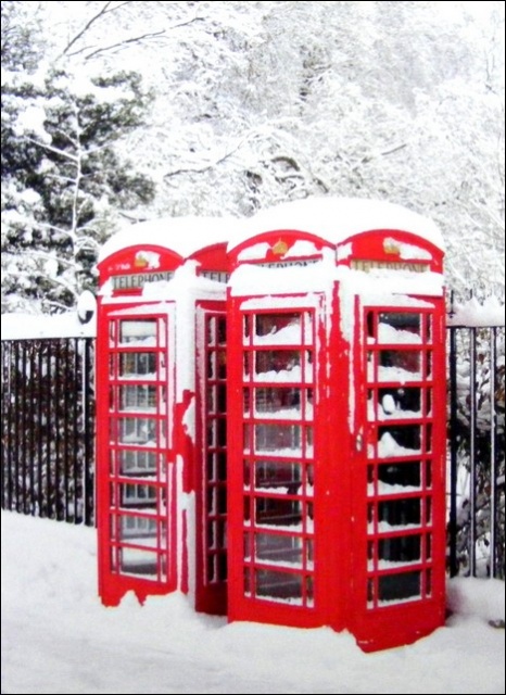 Telephone Boxes Christmas Cards - Pack of 5 - LoveChristianBooks.com
